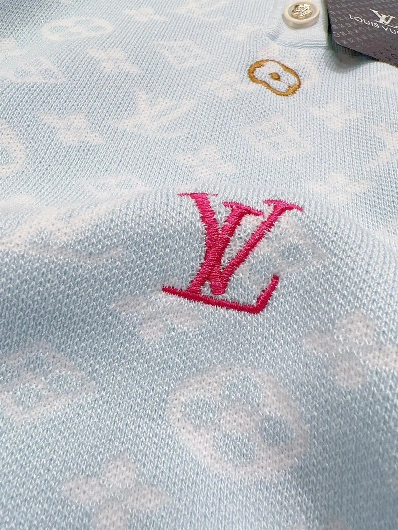 Low-cost Louis Vuitton T-Shirts