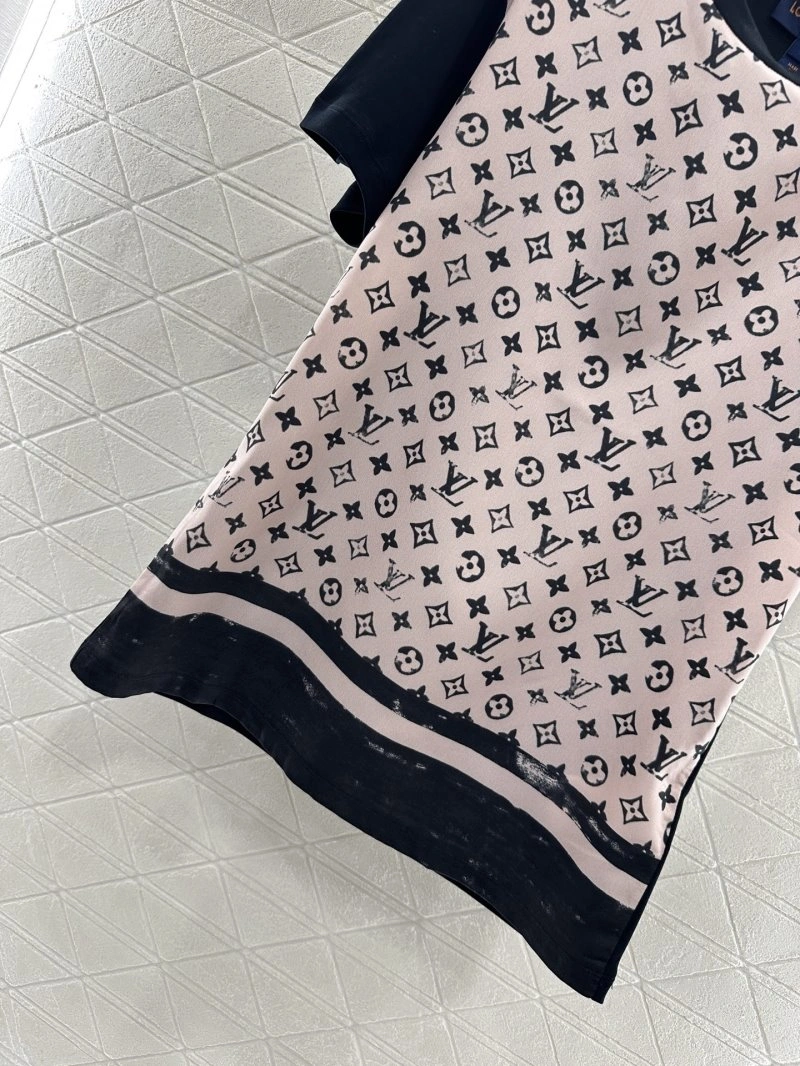 Factory-made Louis Vuitton T-Shirts