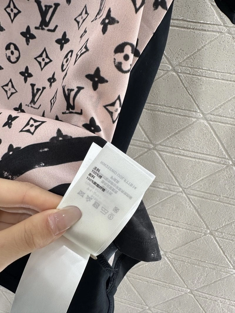 Factory-made Louis Vuitton T-Shirts