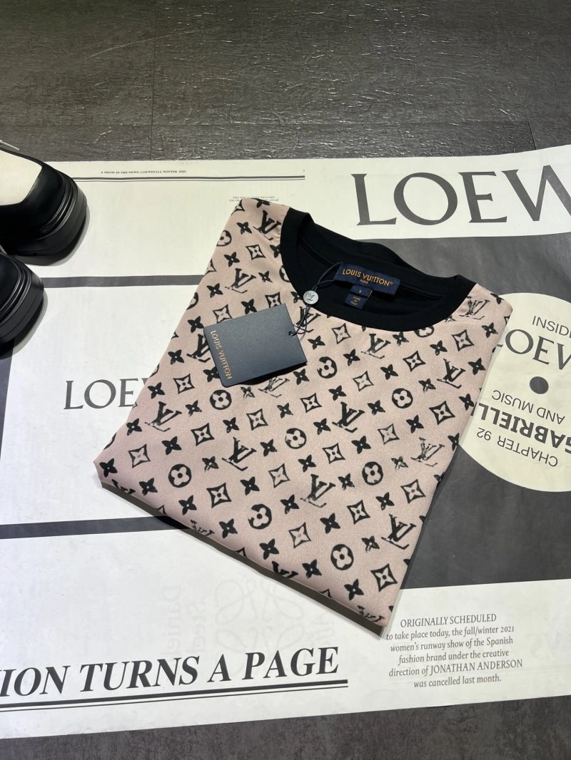 High fidelity Louis Vuitton T-Shirts