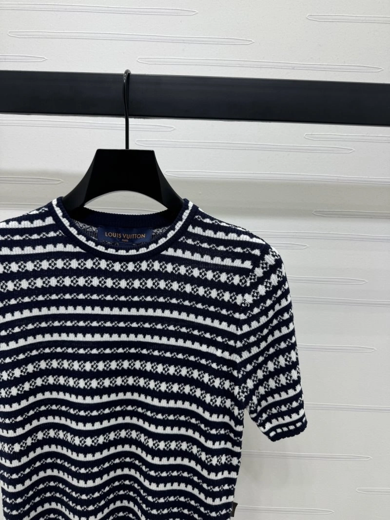 Low-cost Louis Vuitton T-Shirts