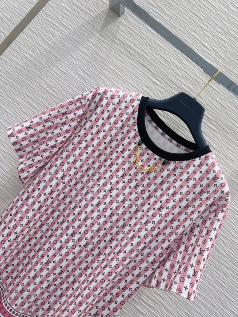 Precise copy Louis Vuitton T-Shirts
