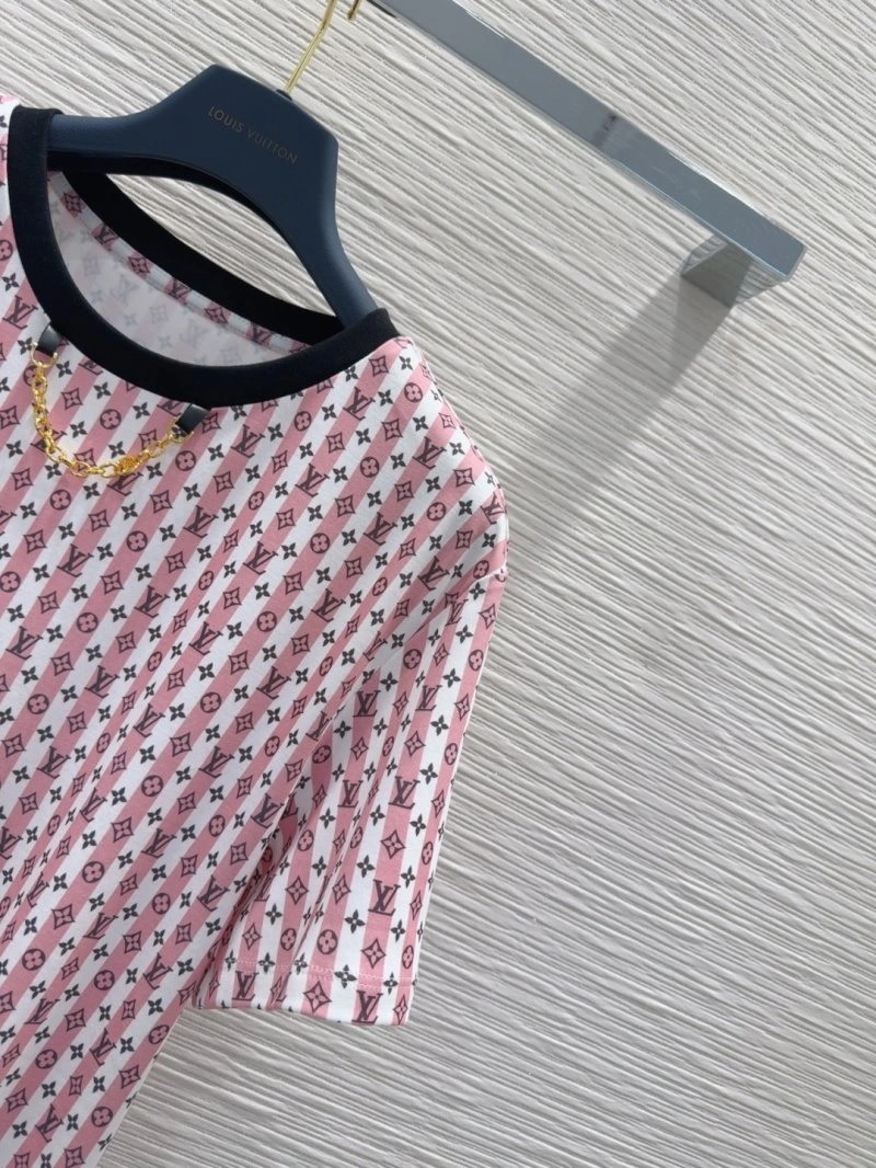 Precise copy Louis Vuitton T-Shirts