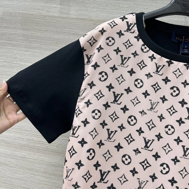 Top match Louis Vuitton T-Shirts