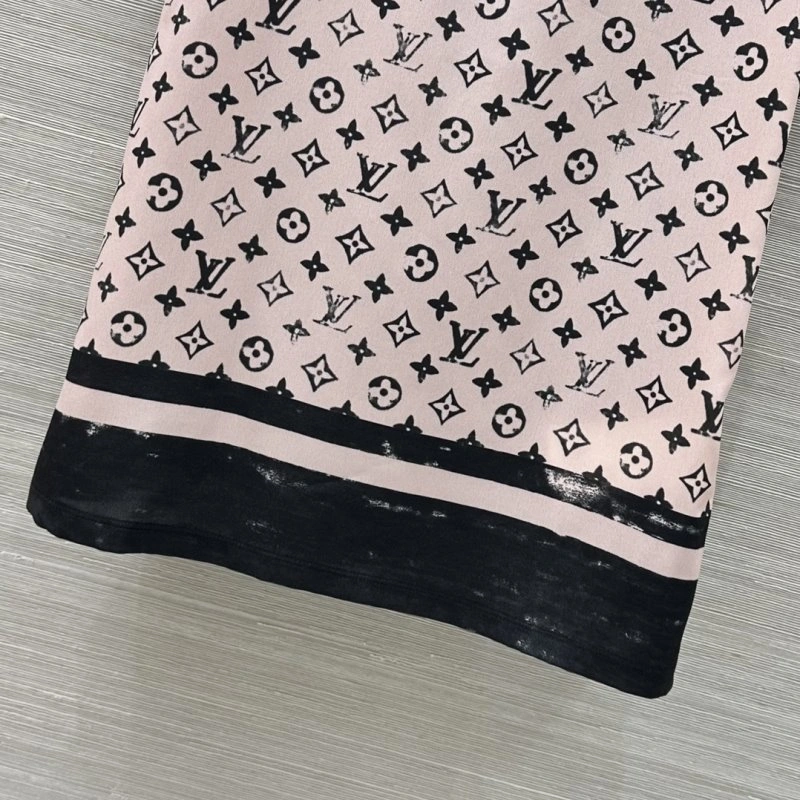 Top match Louis Vuitton T-Shirts