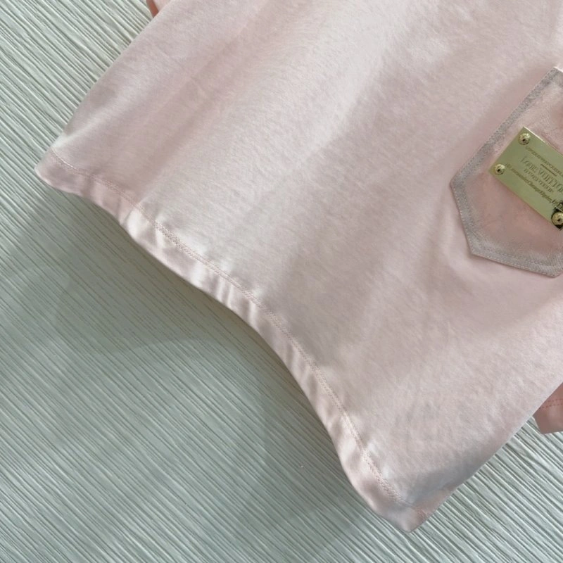 Indistinguishable Louis Vuitton T-Shirts