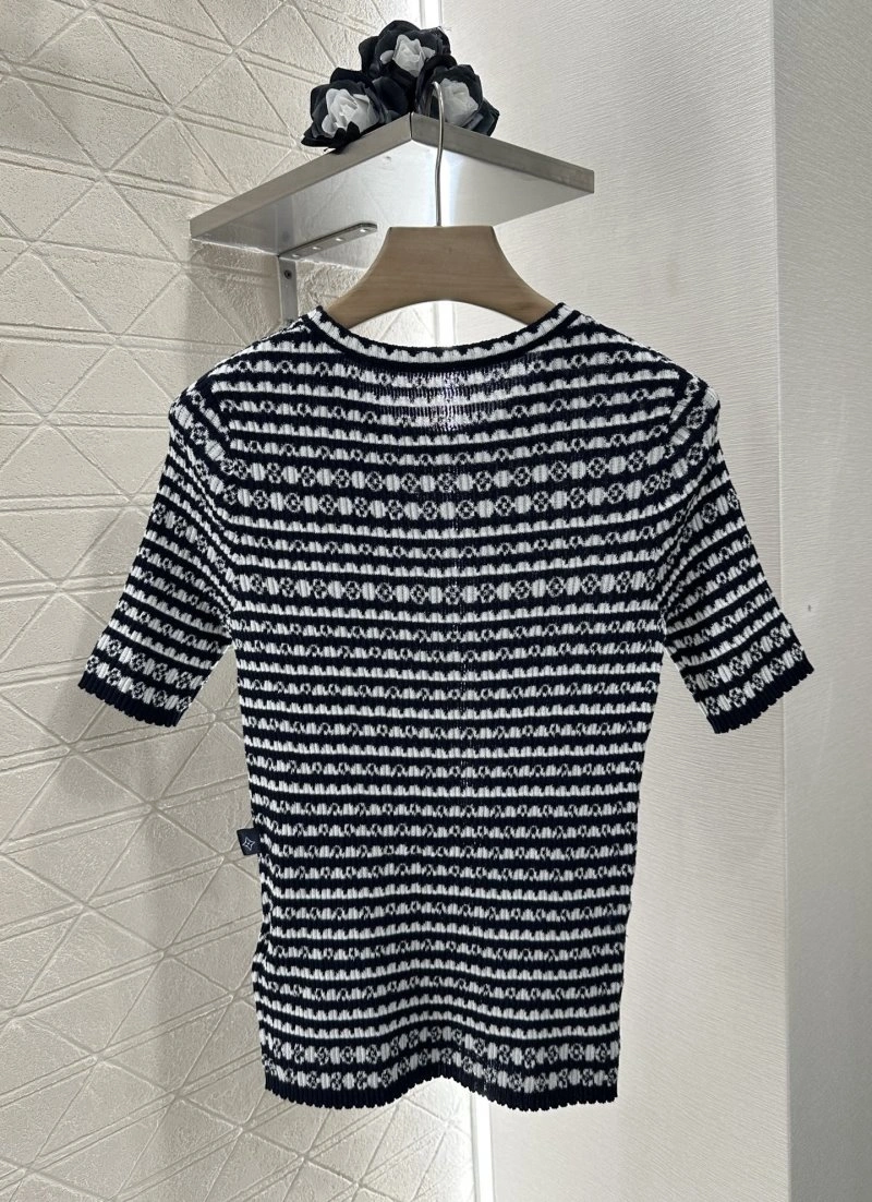 Precise copy Louis Vuitton T-Shirts