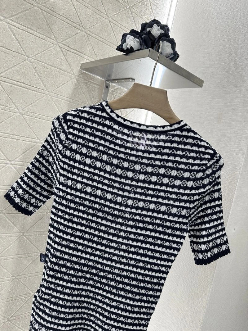 Precise copy Louis Vuitton T-Shirts