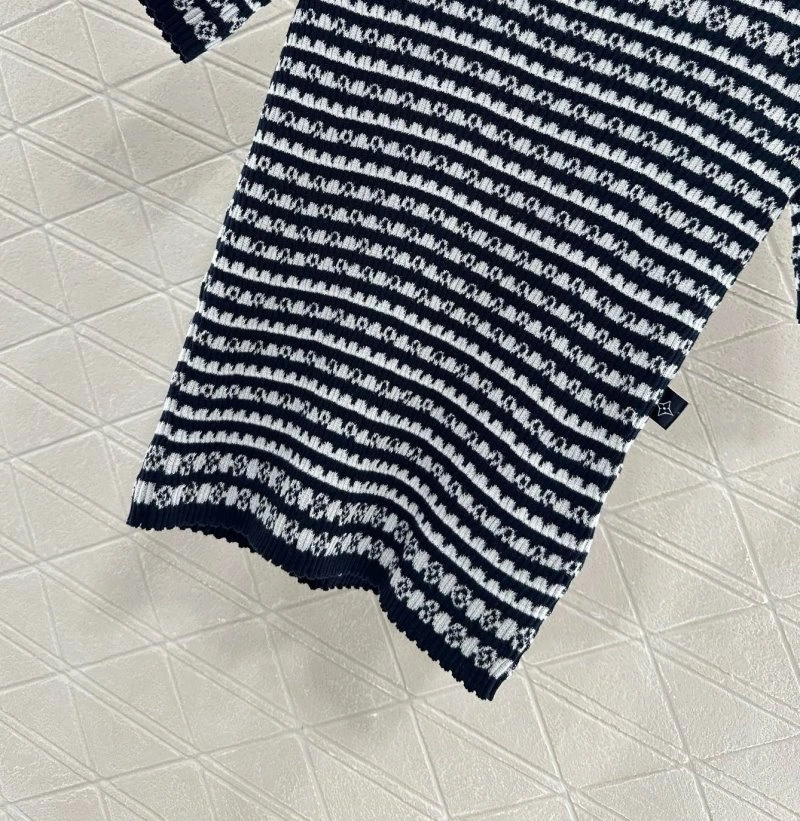 Precise copy Louis Vuitton T-Shirts