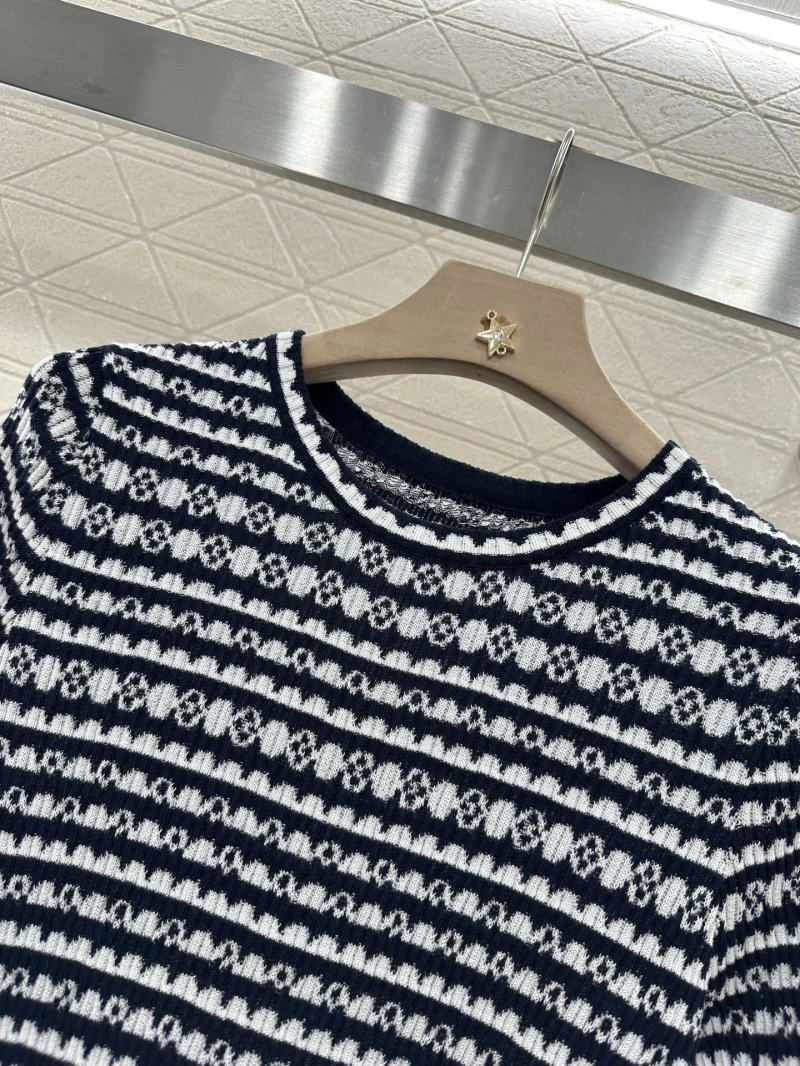 Precise copy Louis Vuitton T-Shirts