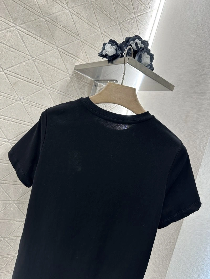 Accurate model Louis Vuitton T-Shirts