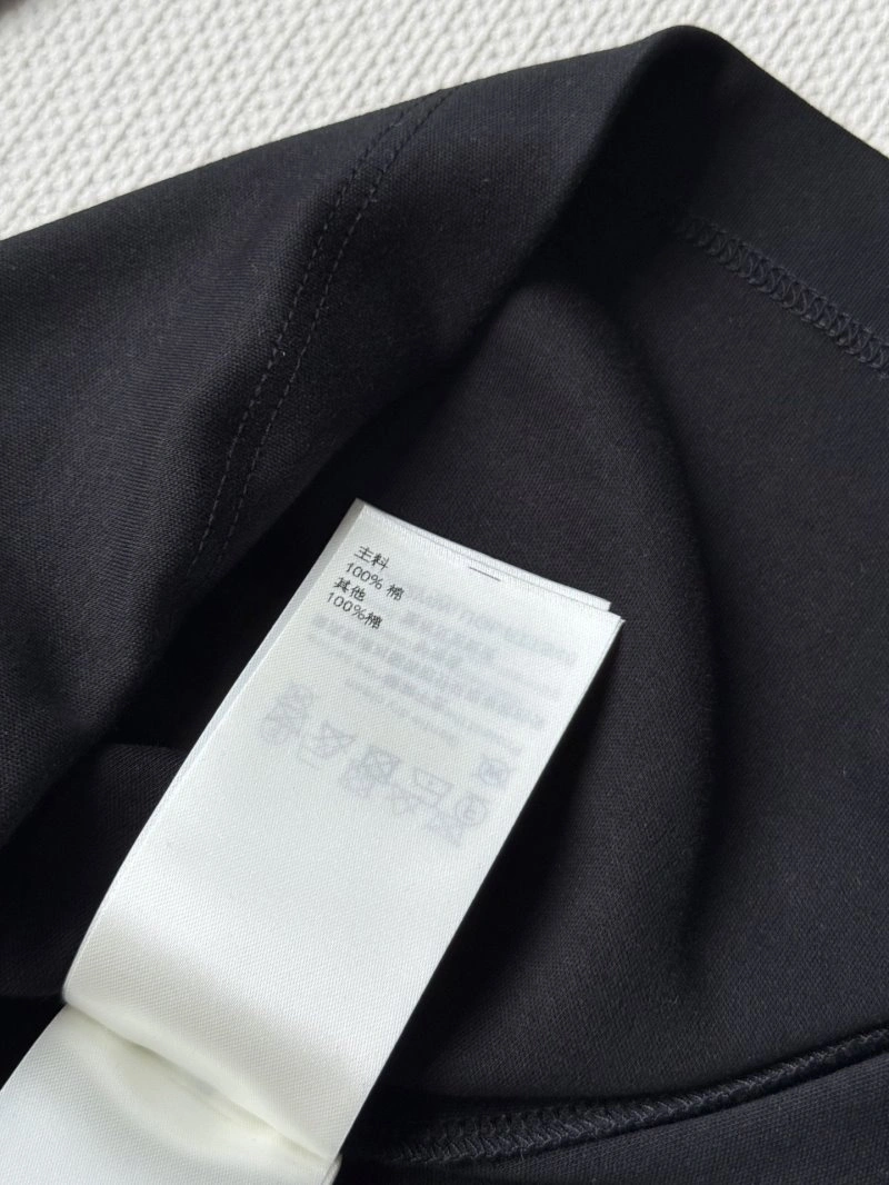 Cut-rate Louis Vuitton T-Shirts