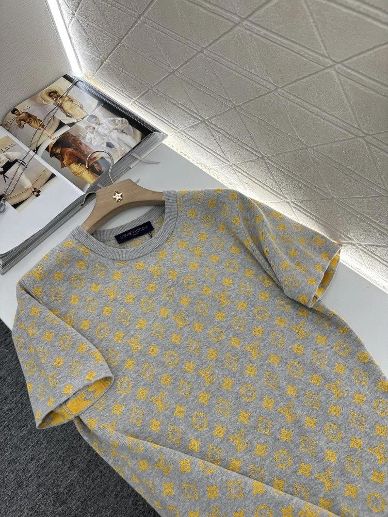 Factory-made Louis Vuitton T-Shirts
