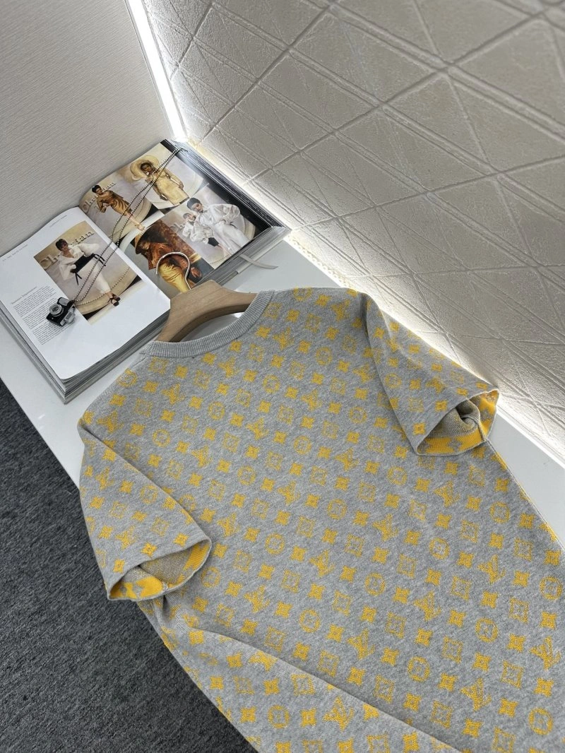 Factory-made Louis Vuitton T-Shirts
