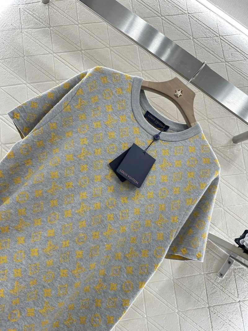 Factory-made Louis Vuitton T-Shirts