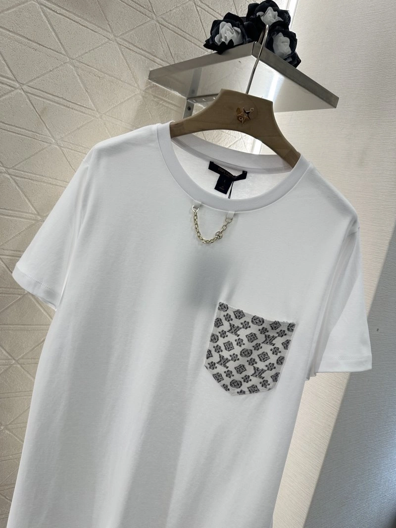 Exact replica Louis Vuitton T-Shirts