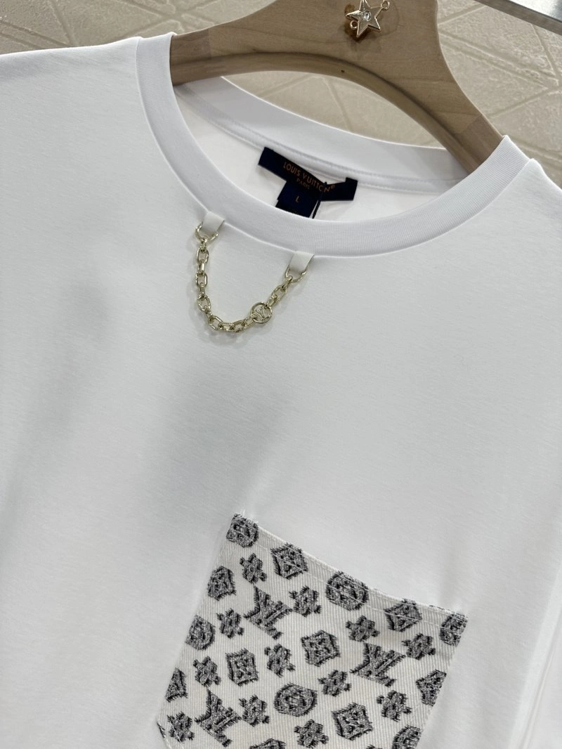 Exact replica Louis Vuitton T-Shirts