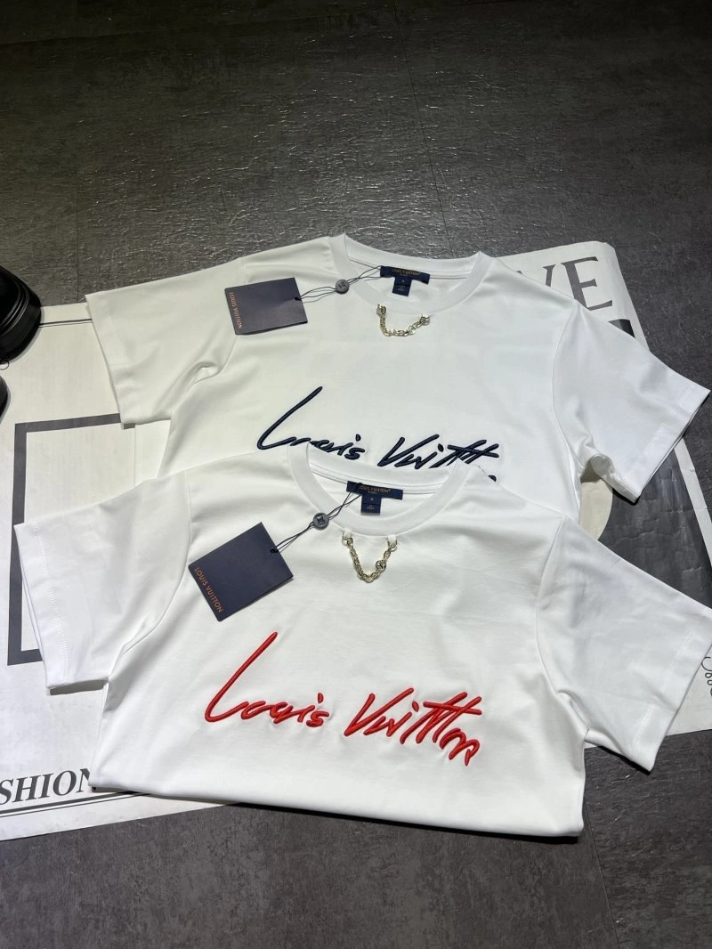 High fidelity Louis Vuitton T-Shirts