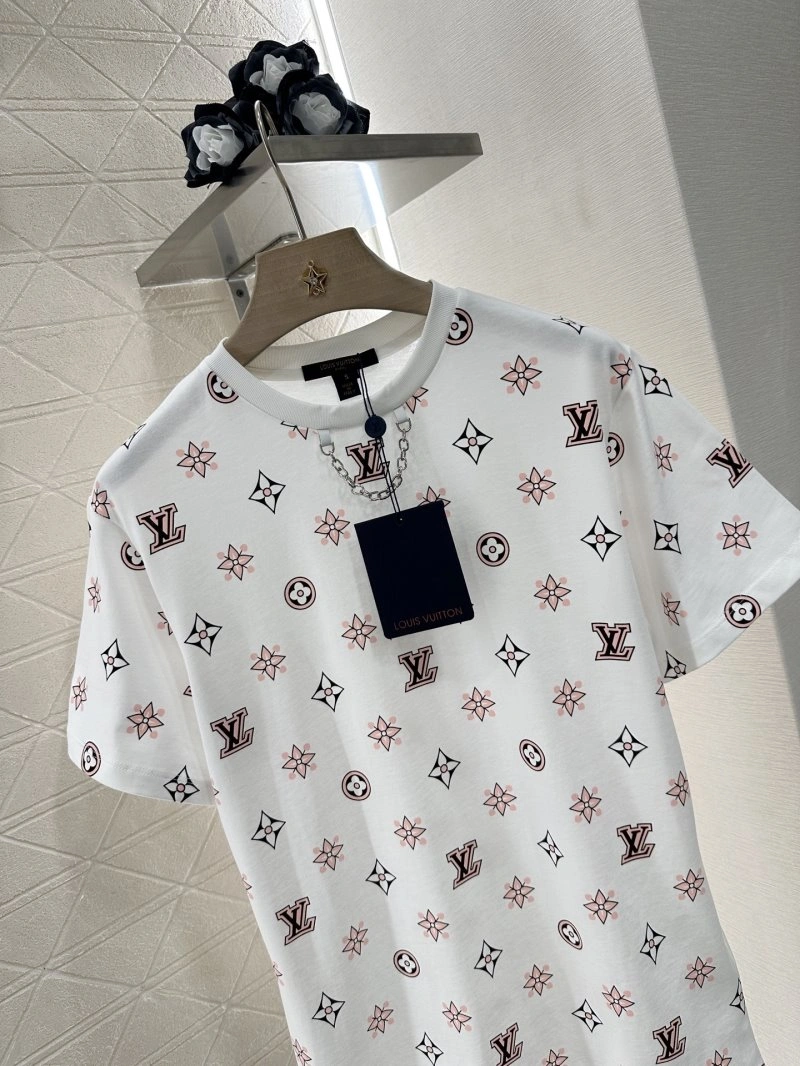 Precise copy Louis Vuitton T-Shirts