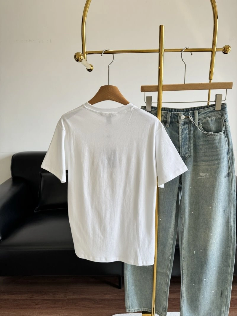 Exact replica Louis Vuitton T-Shirts