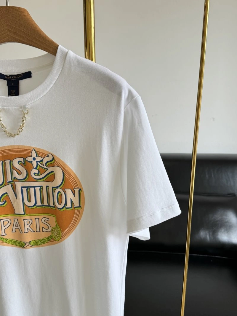 Exact replica Louis Vuitton T-Shirts
