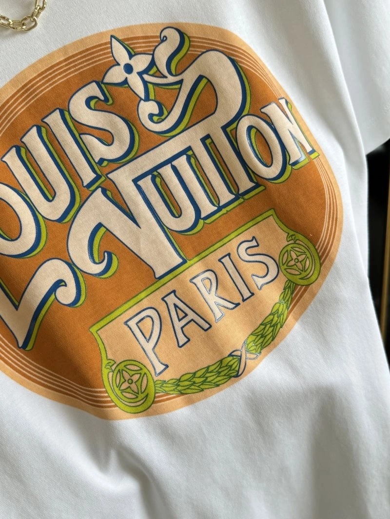 Exact replica Louis Vuitton T-Shirts