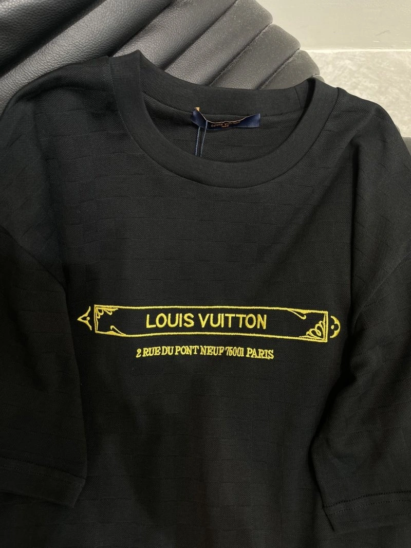 High fidelity Louis Vuitton T-Shirts