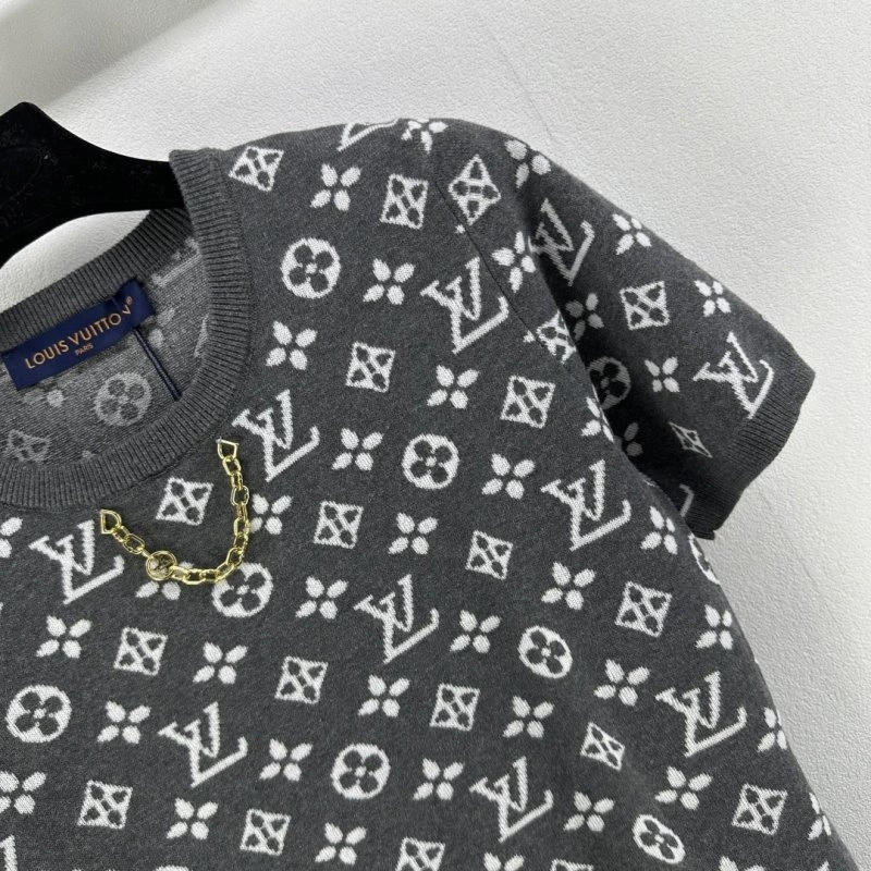 Bargain Louis Vuitton T-Shirts