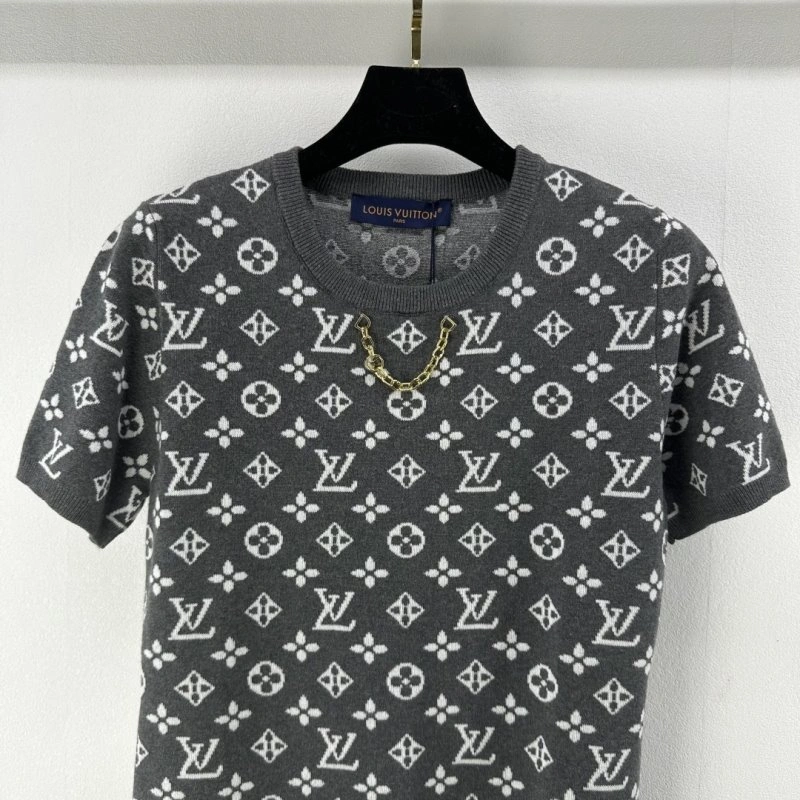 Bargain Louis Vuitton T-Shirts