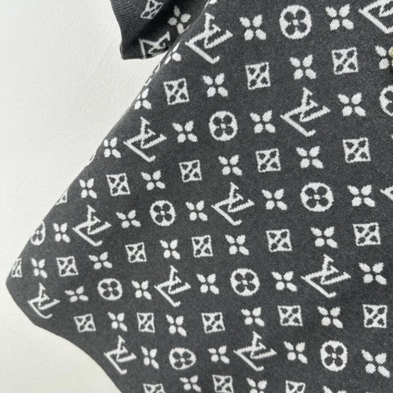 Bargain Louis Vuitton T-Shirts
