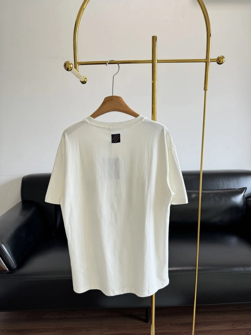 High accuracy Louis Vuitton T-Shirts