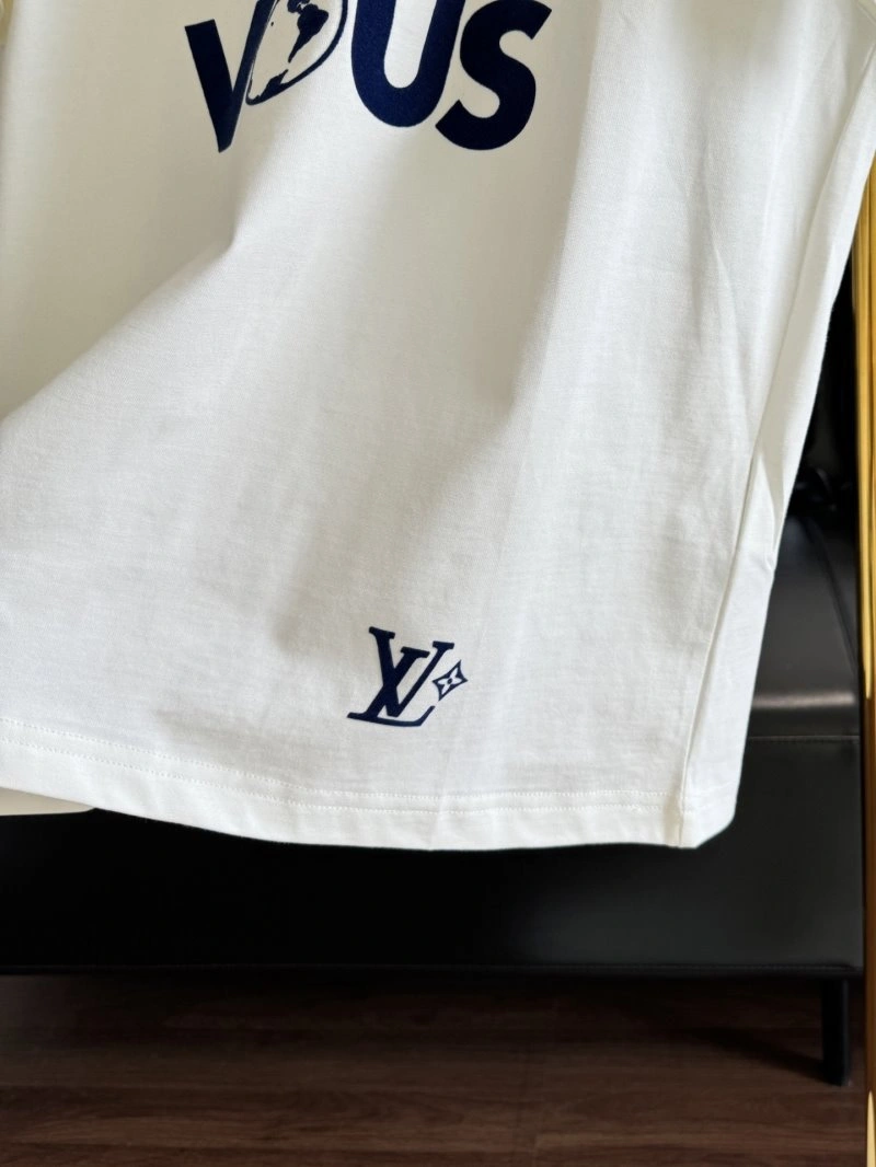 High accuracy Louis Vuitton T-Shirts