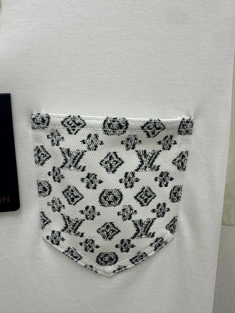 Low-cost Louis Vuitton T-Shirts