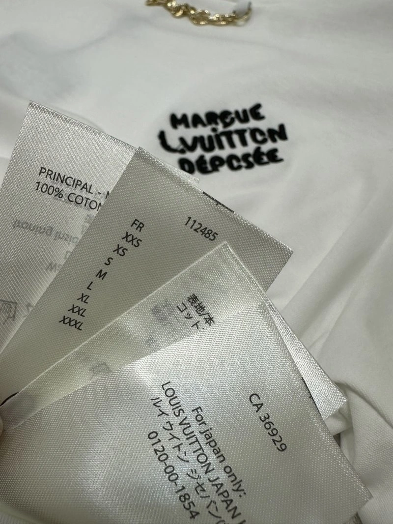 High fidelity Louis Vuitton T-Shirts