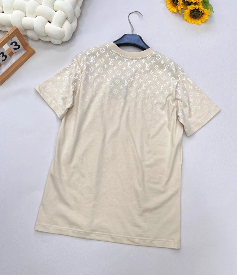 Factory-made Louis Vuitton T-Shirts