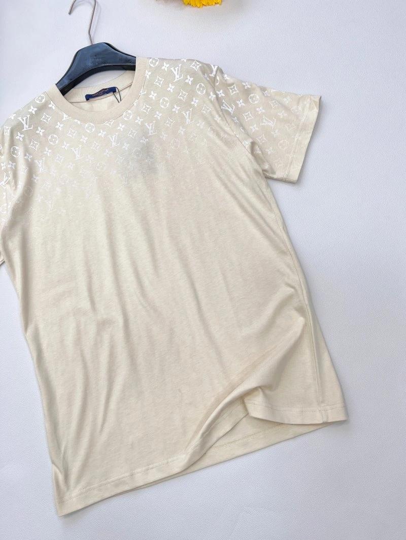 Factory-made Louis Vuitton T-Shirts