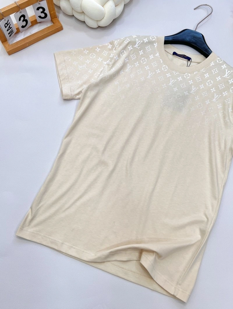Factory-made Louis Vuitton T-Shirts