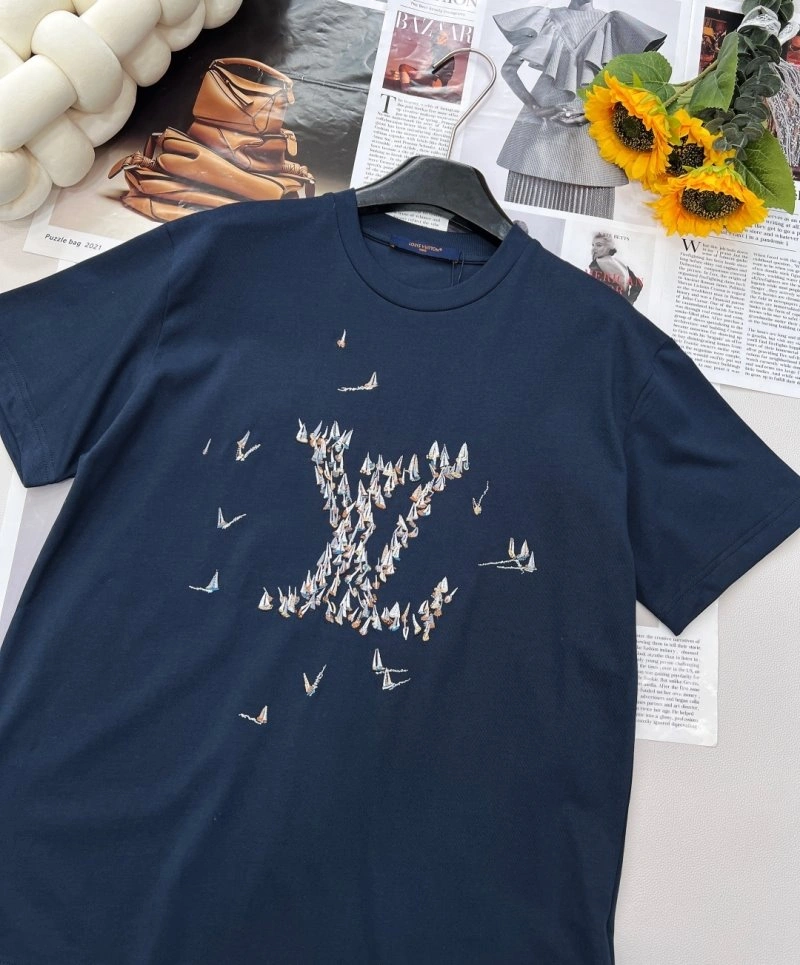 Bargain Louis Vuitton T-Shirts