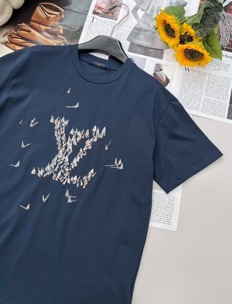 Bargain Louis Vuitton T-Shirts