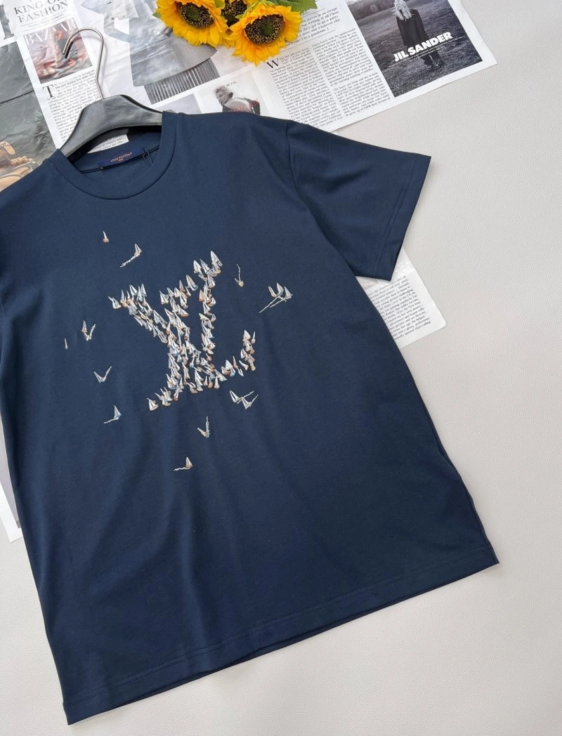 Bargain Louis Vuitton T-Shirts