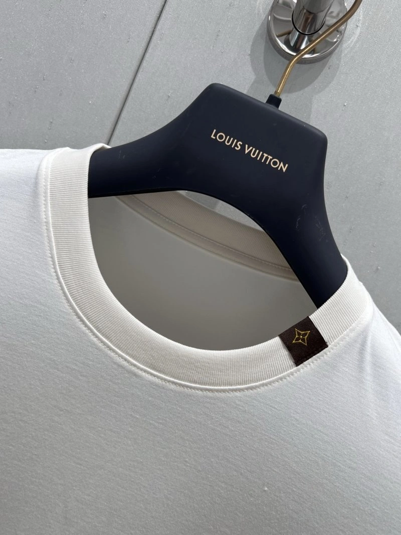Bargain Louis Vuitton T-Shirts