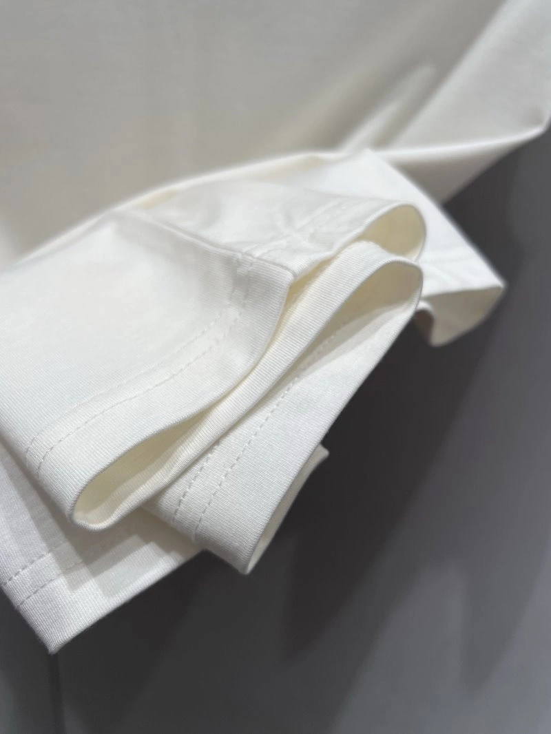 Bargain Louis Vuitton T-Shirts