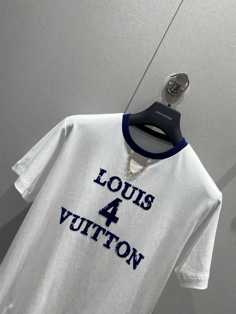 Indistinguishable Louis Vuitton T-Shirts