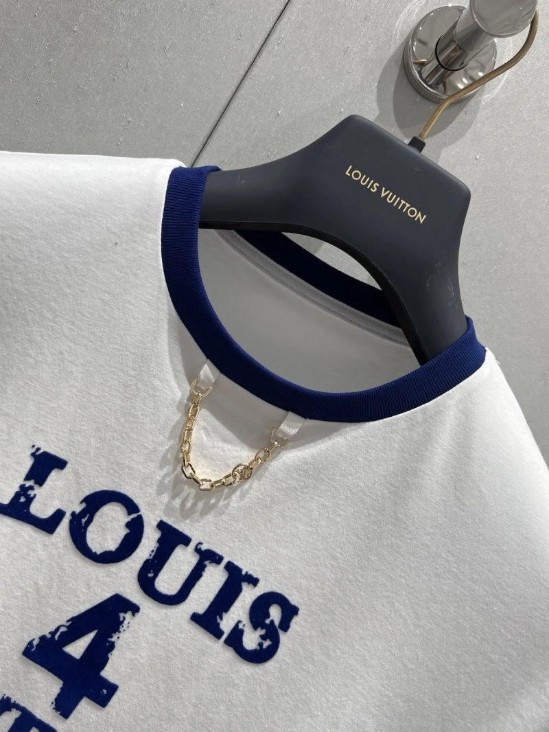 Indistinguishable Louis Vuitton T-Shirts