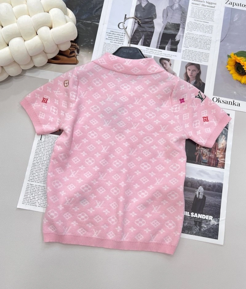 Indistinguishable Louis Vuitton T-Shirts