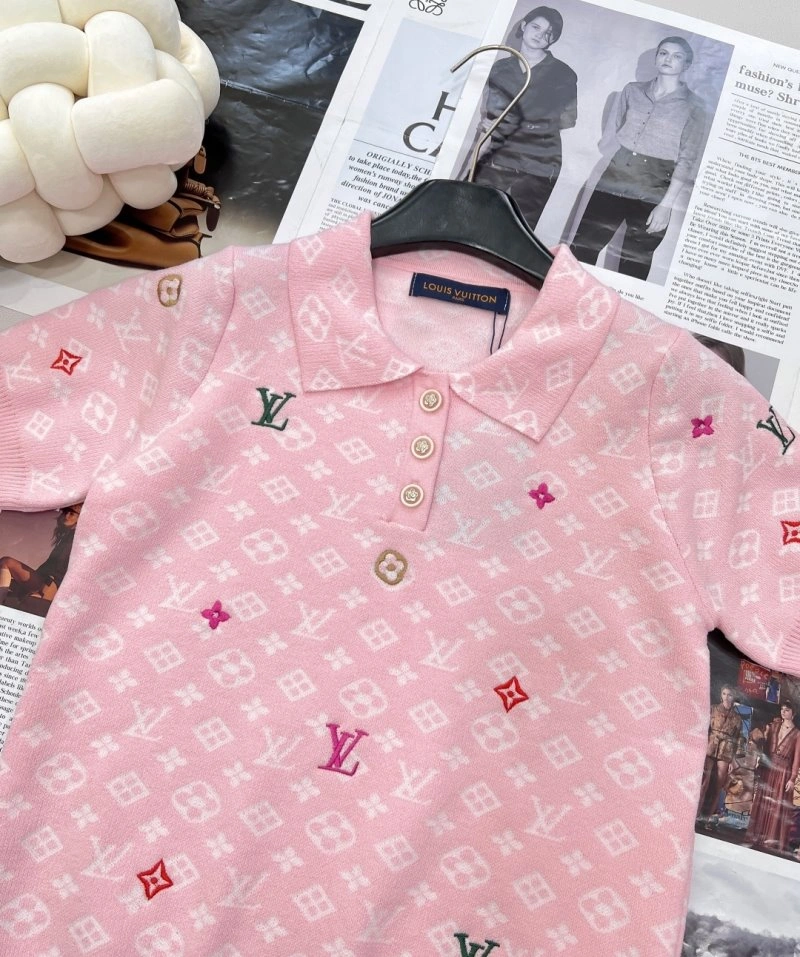 Indistinguishable Louis Vuitton T-Shirts