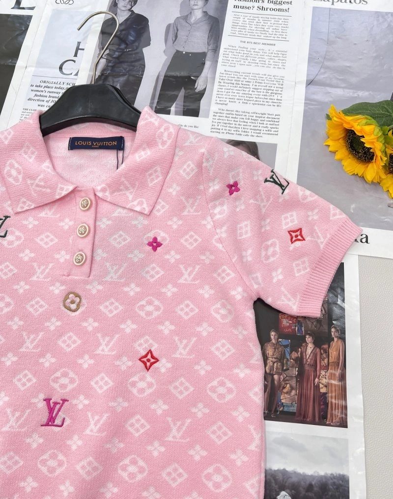 Indistinguishable Louis Vuitton T-Shirts