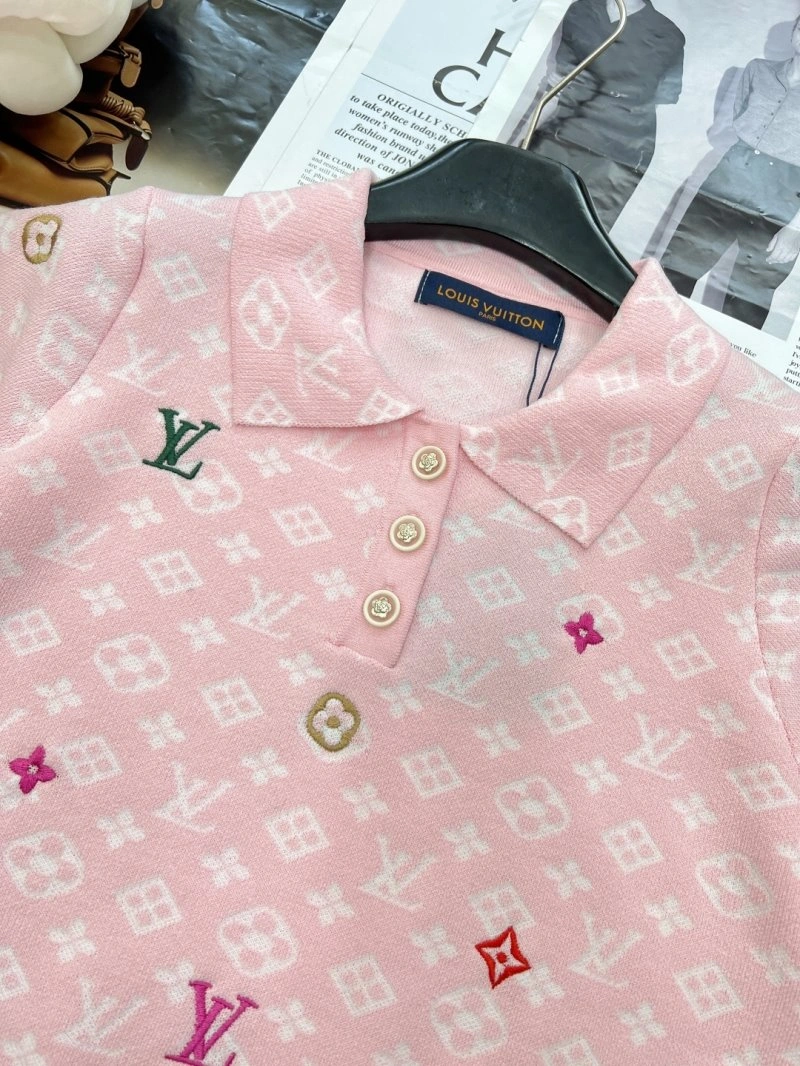 Indistinguishable Louis Vuitton T-Shirts