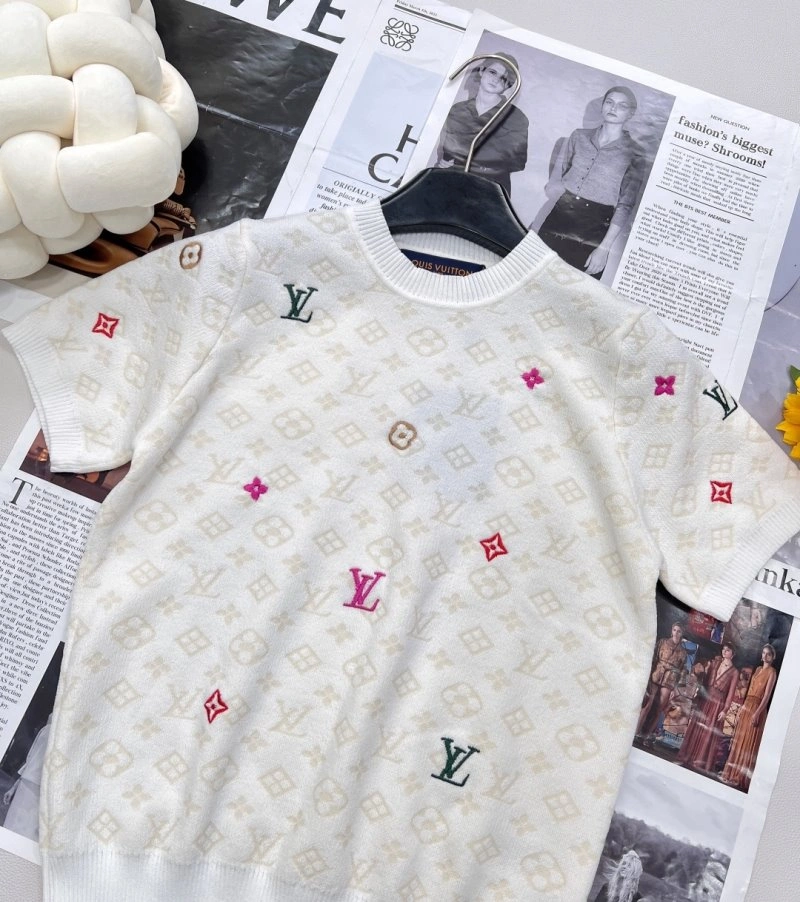Precise copy Louis Vuitton T-Shirts