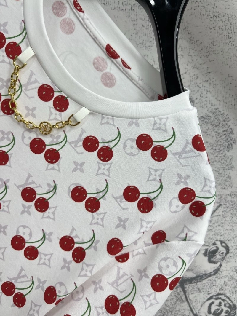 Precise copy Louis Vuitton T-Shirts